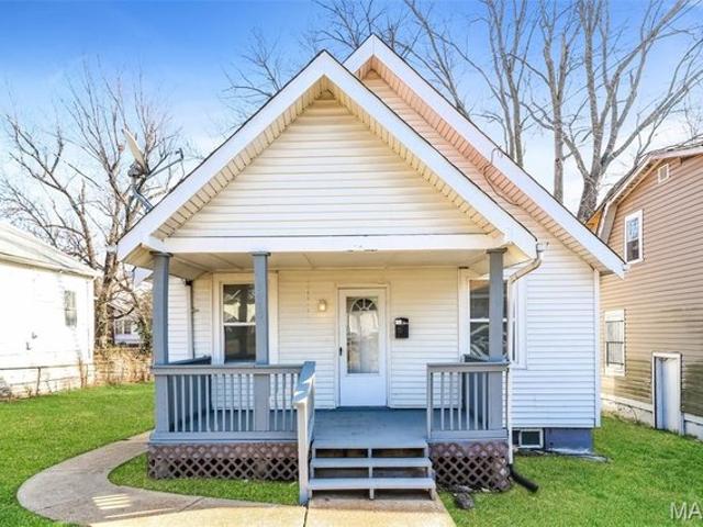 5470 Hamilton Ave, Jennings, MO 63136