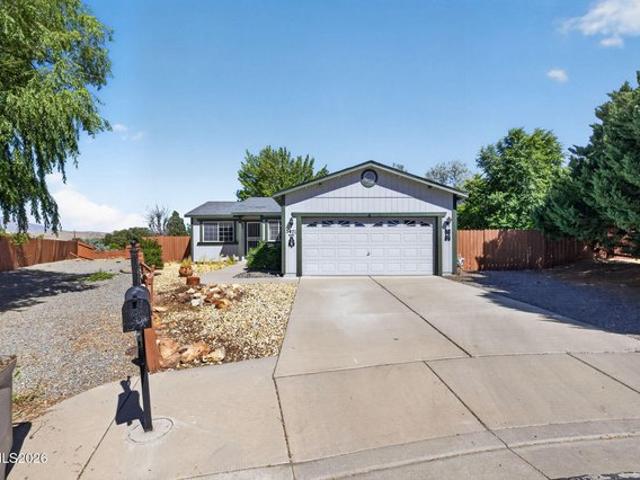5471 Cabin Ct, Sun Valley, NV 89433