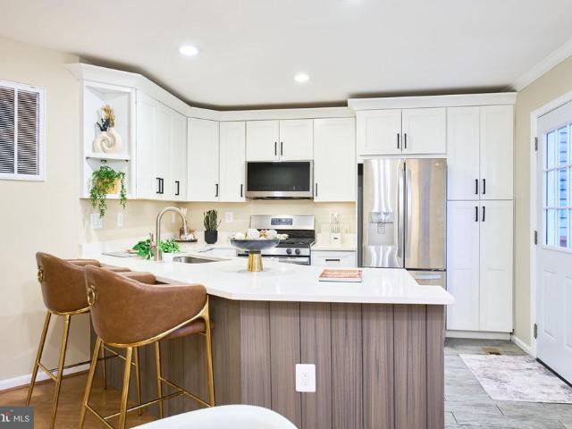 5473 Middlebourne Lane