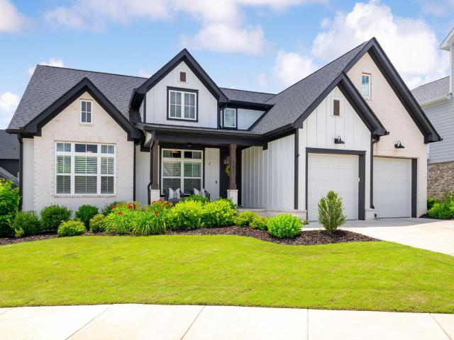 547 Clingmans Lane