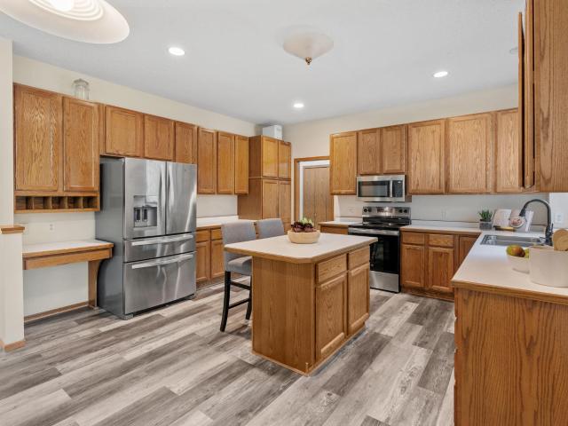 547 Abbey Way