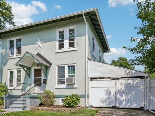 547 Arlington Ave