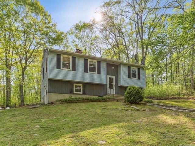 547 Brook Rd, Scotland, CT 06247