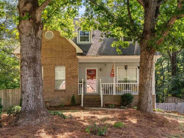 547 Fultonbrook Dr, Fultondale, AL 35068