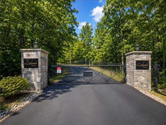 547 James View Road