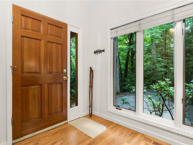 547 Oakley Green No unit number
