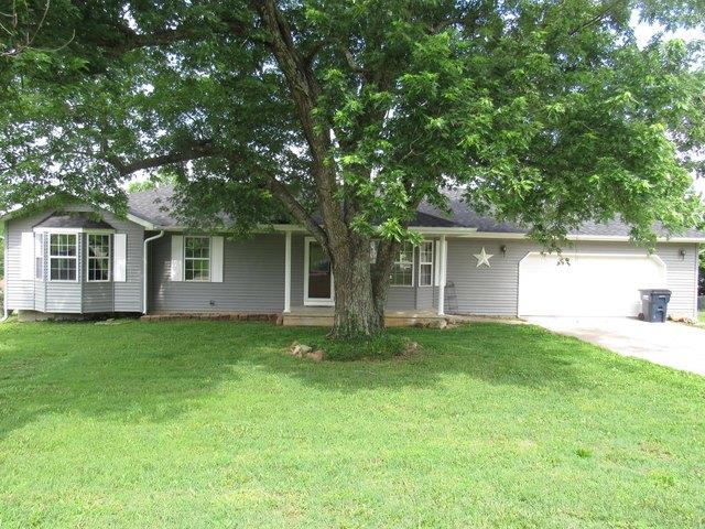 547 N Dill St, Marshfield, MO 65706