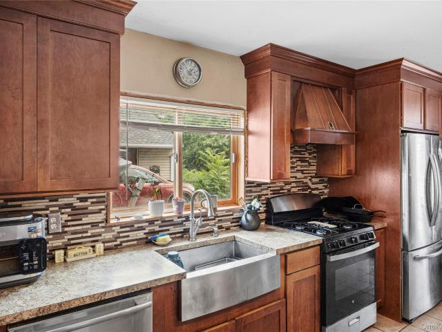 547 Sunnybrook Drive