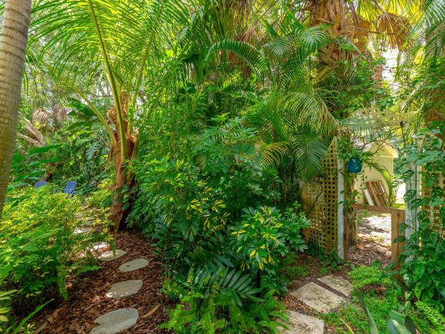 547 SW Riverview St, Stuart, FL 34994 | MLS #B26012
