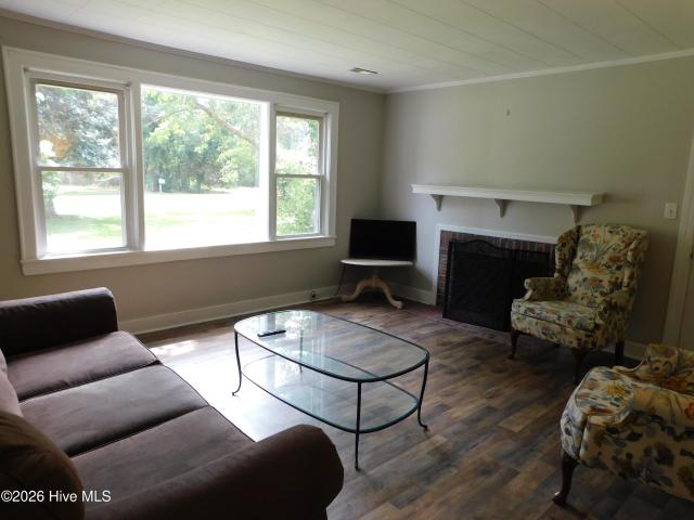 547 Pigott Road