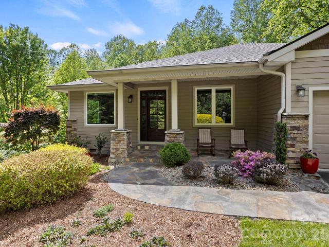 547 Pinnacle Peak Lane