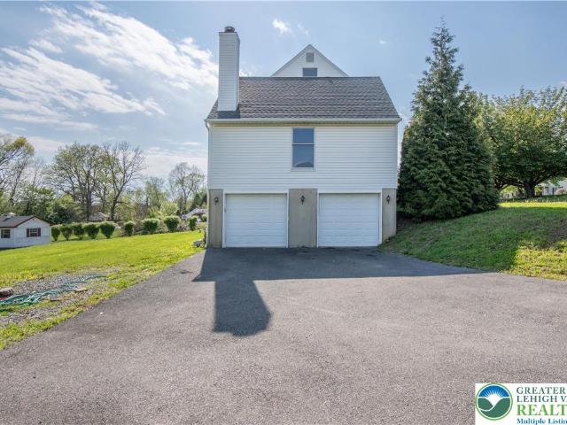 547 Roberts Road