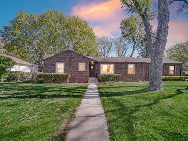 547 Reese Ave, East Dundee, IL 60118