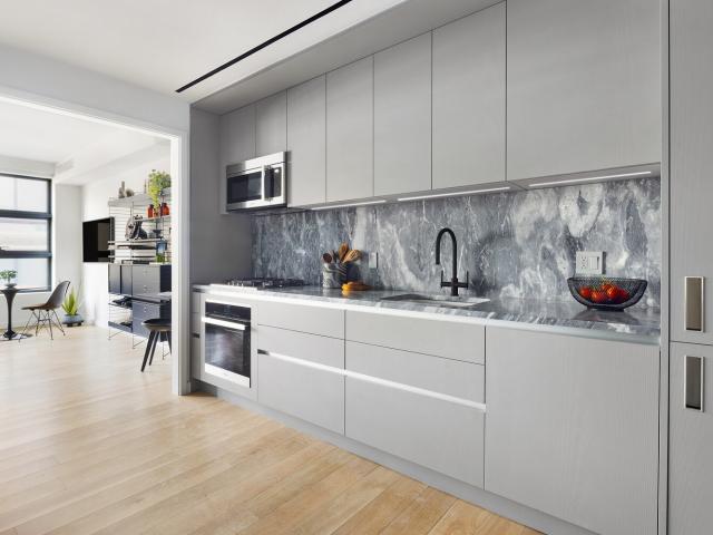 547 W 47TH Street 528