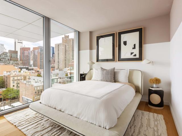 547 W 47TH Street 1013