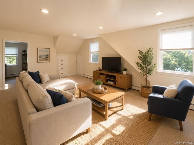 547 W Walnut Street Upper Unit