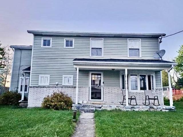 547 W Main Ave, Myerstown, PA 17067