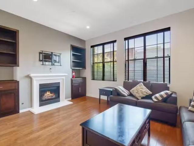 547 West Maple Avenue 1 547 W Maple Ave