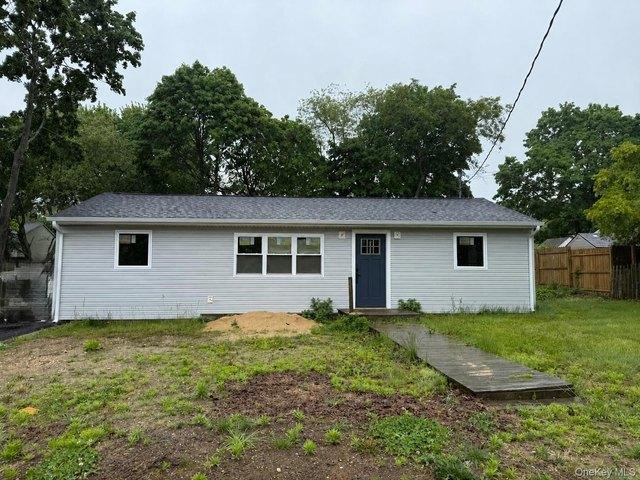 547 Taylor Ave, Patchogue, NY 11772