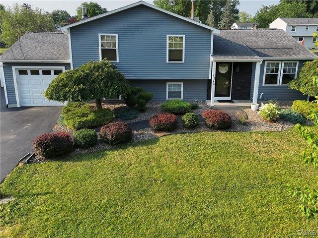 5484 Caughdenoy Rd, Clay, NY 13041