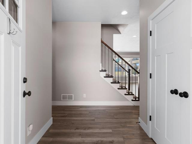 5485 N Amethyst Dr, Appleton, WI 54913 | MLS #50323 | Compass