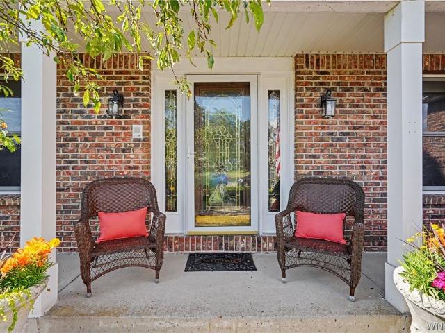 5485 Country Club Lane