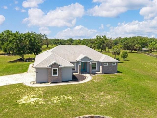 5489 Nantahala Ln, Lady Lake, FL 32159