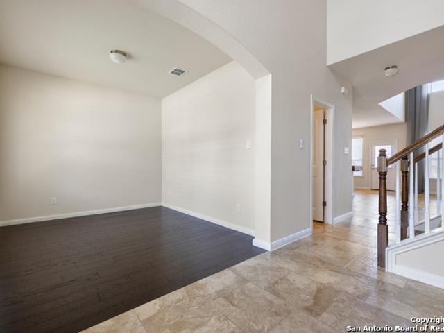 5489 Cypress Pt
