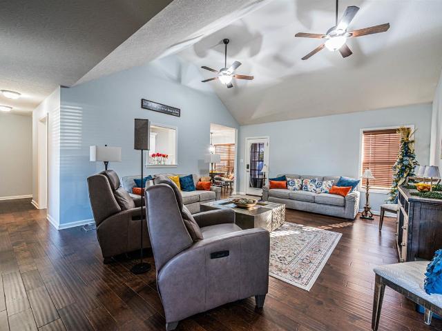 5480 Green Ash Drive