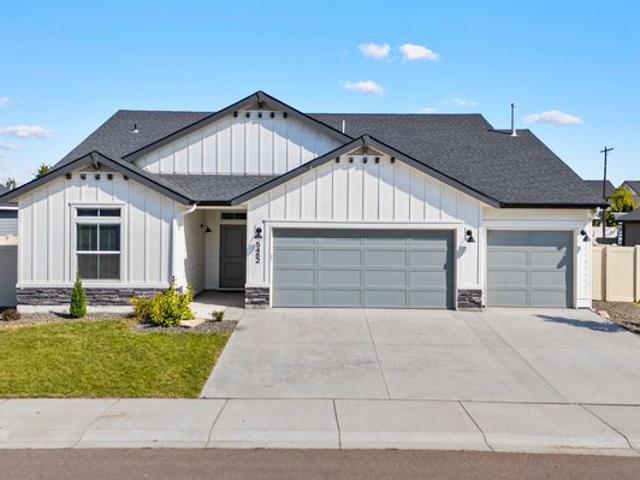 5482 N Maplestone Ave, Meridian, ID 83646