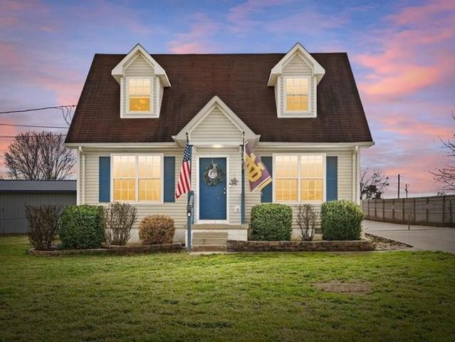 5483 Roaring Springs Rd, Cadiz, KY 42211
