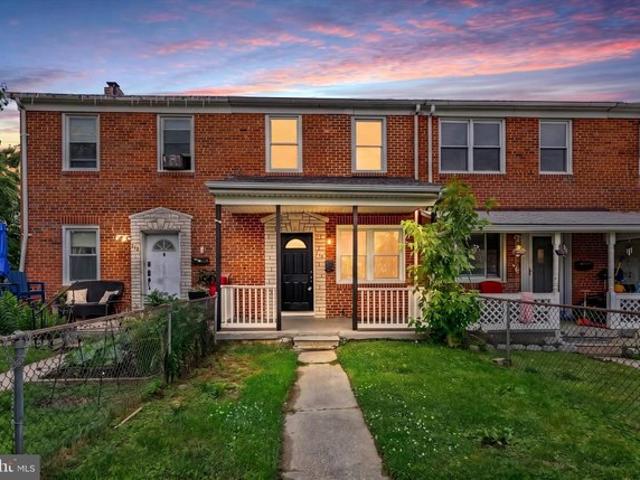 548 Chalcot Sq, Essex, MD 21221