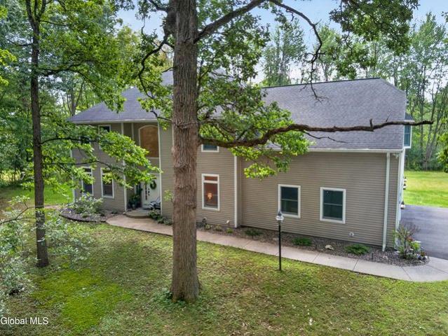 548 Boght Rd, Cohoes, NY 12047