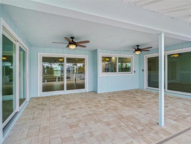 548 Belvedere Ct, Punta Gorda, FL 33950 | MLS #C7527