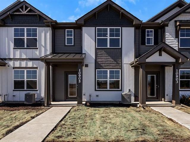 548 E 120th Pl, Crown Point, IN 46307