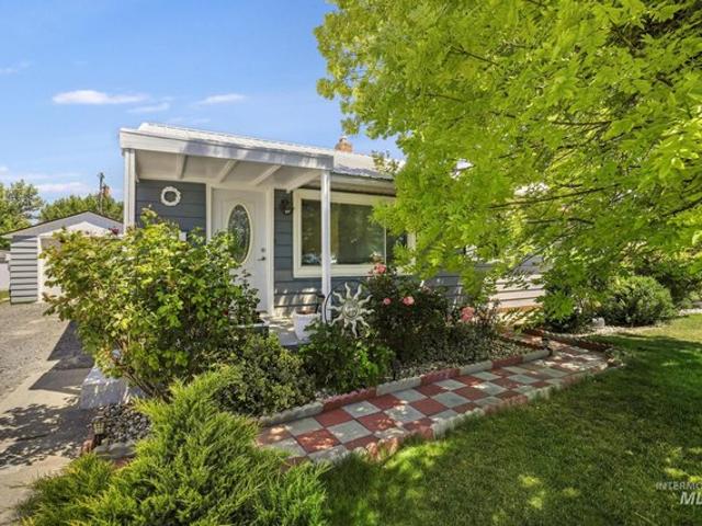 548 Fillmore St, Twin Falls, ID 83301