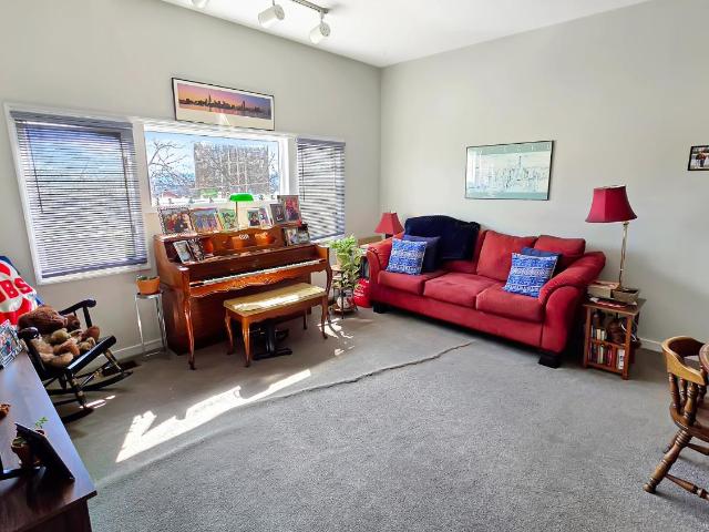548 Klotter Avenue