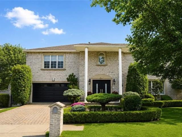 548 Lamont Ave, Staten Island, NY 10312