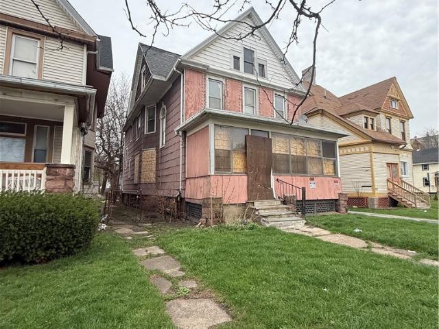 548 Lyell Avenue