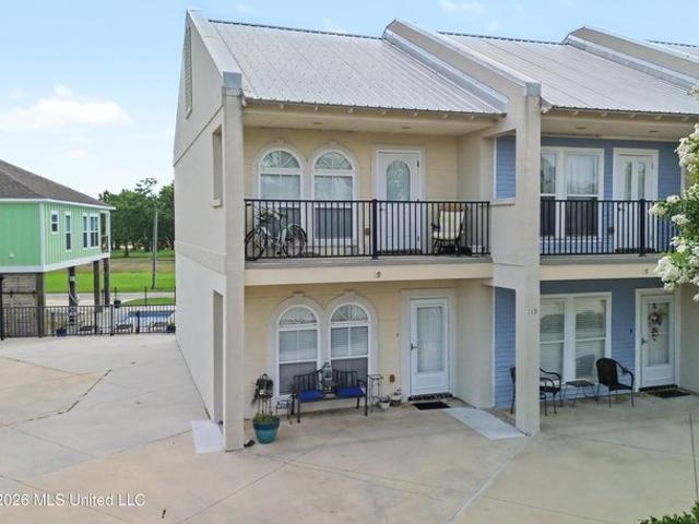 548 W Beach Blvd Apt 119, Long Beach, MS 39560