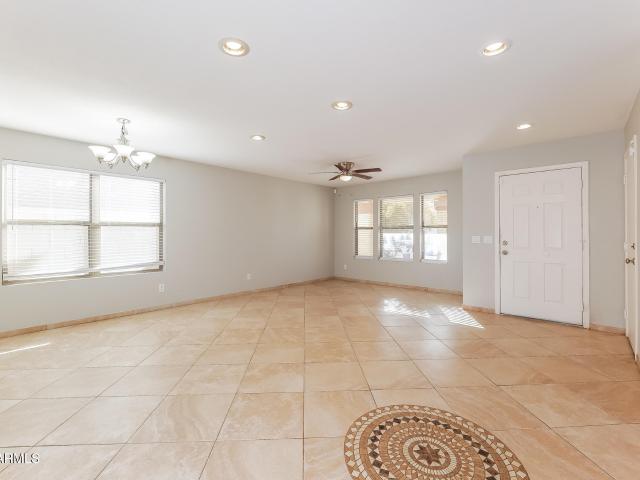 548 w palo verde street