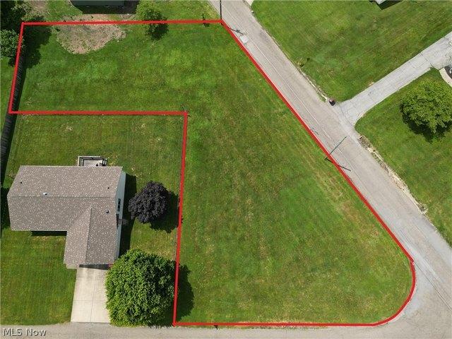 548 Thomas Rd, Lisbon, OH 44432