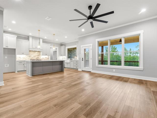 548 Valley Oak Drive