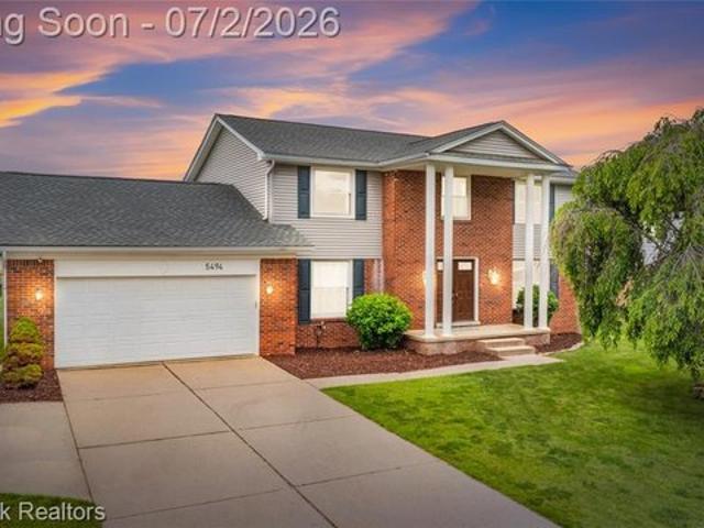 5494 Centerbrook Dr, West Bloomfield Township, MI 48322