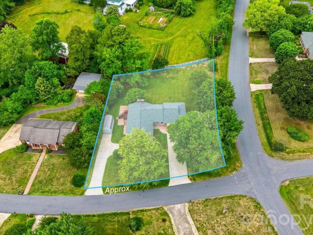 5496 Northwood Drive