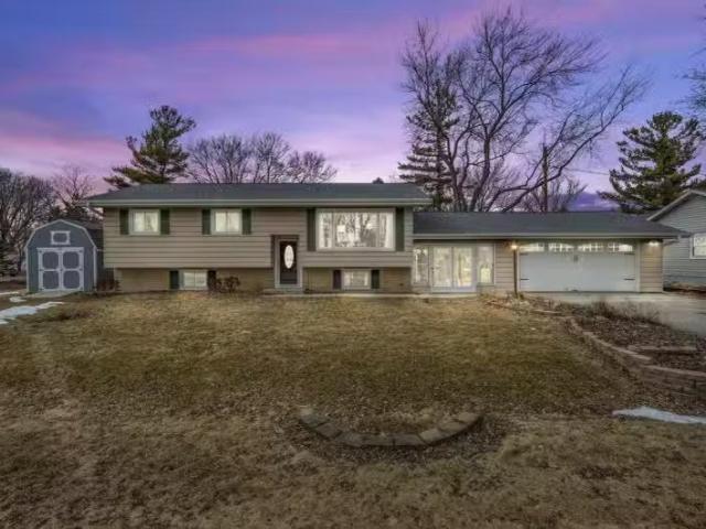 5497 Nickels Dr, Oshkosh, WI 54904 MLS 50305231