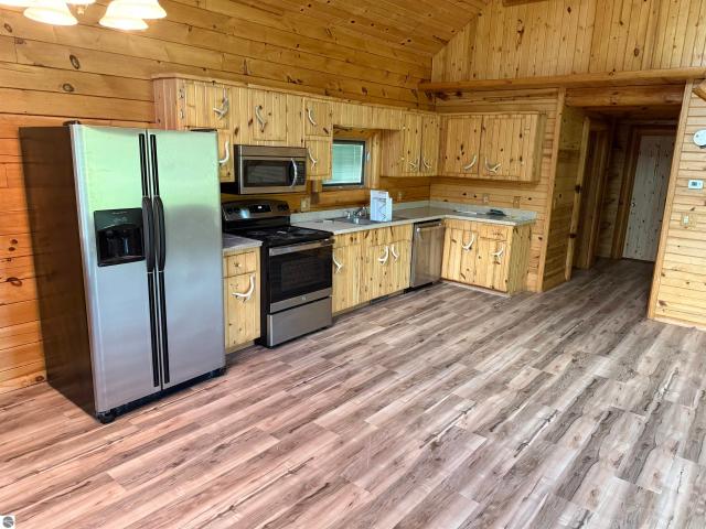 5498 Gross Drive