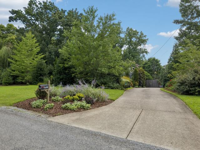 5499 Old Sams Creek Rd