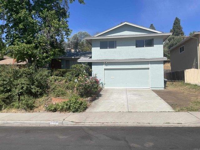 5490 Aztec Dr, La Mesa, CA 91942