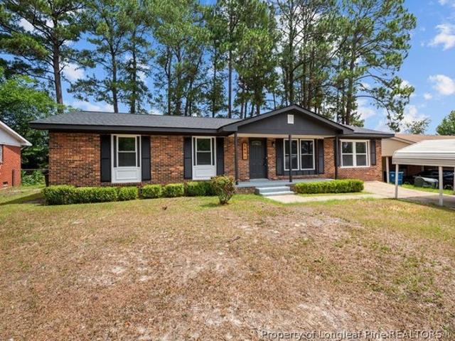 5490 Lindale Ct, Fayetteville, NC 28314